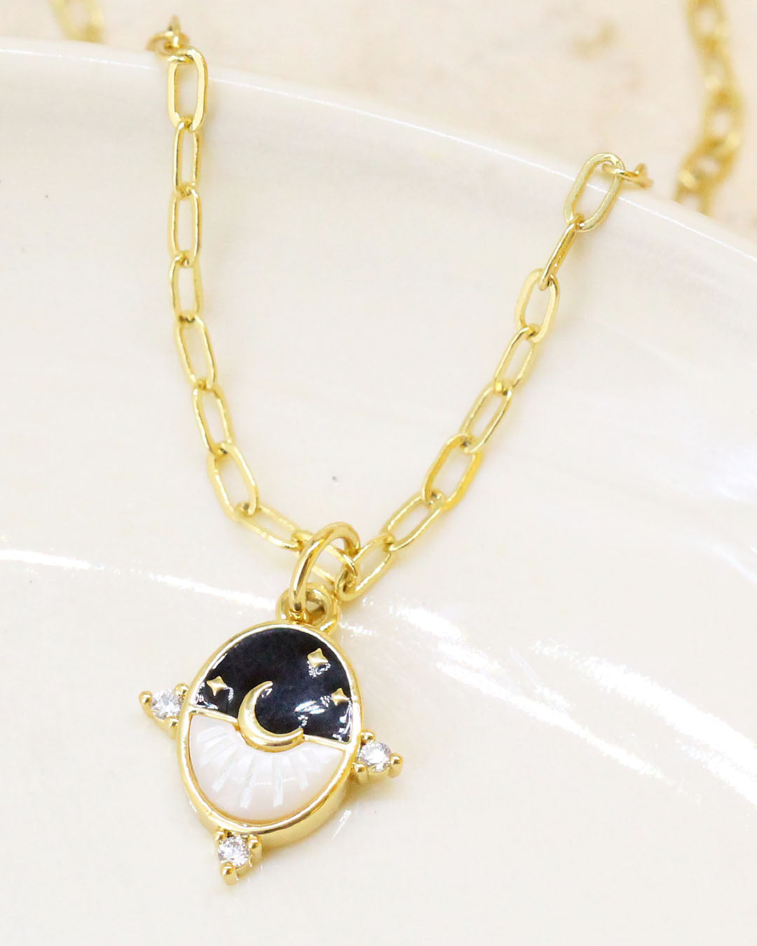 Collar madre perla Luna negra – PINK REVOLVER