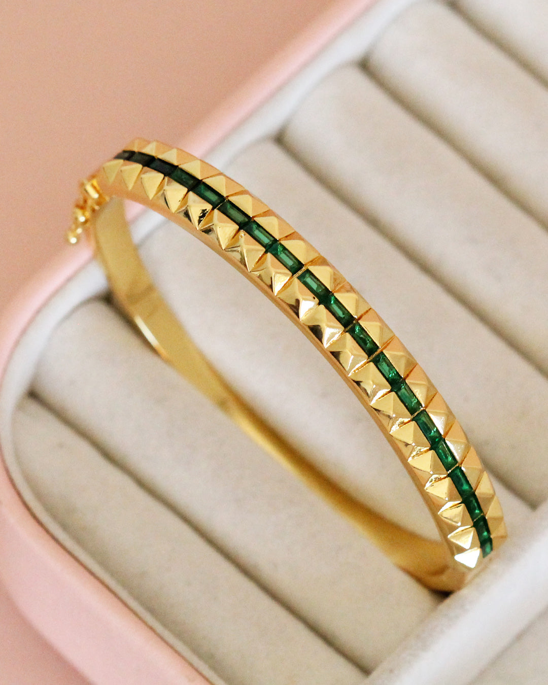 Pulsera Verde Estoperoles – PINK REVOLVER